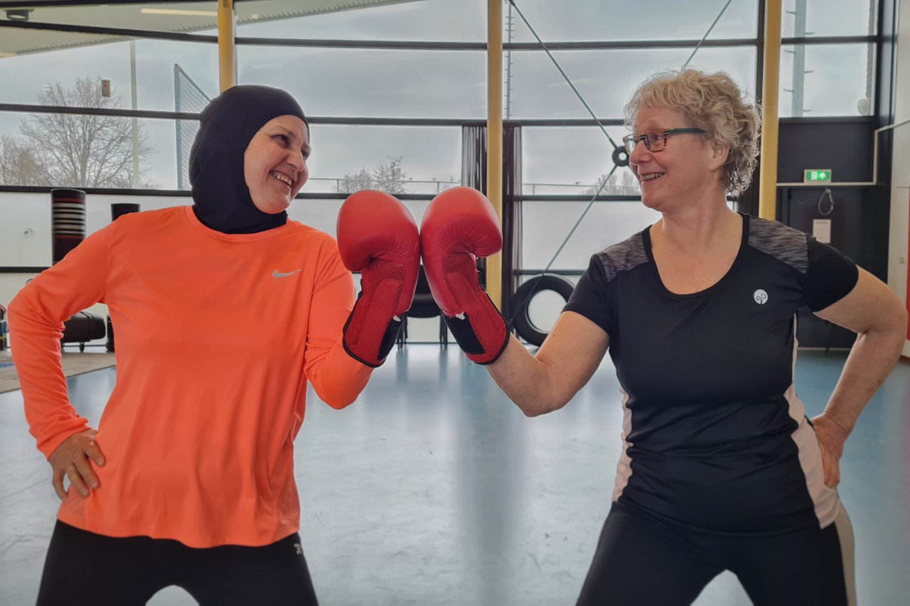 Els en Rukiye | Sporten wekelijks samen bij de aerobics lessen in de ...